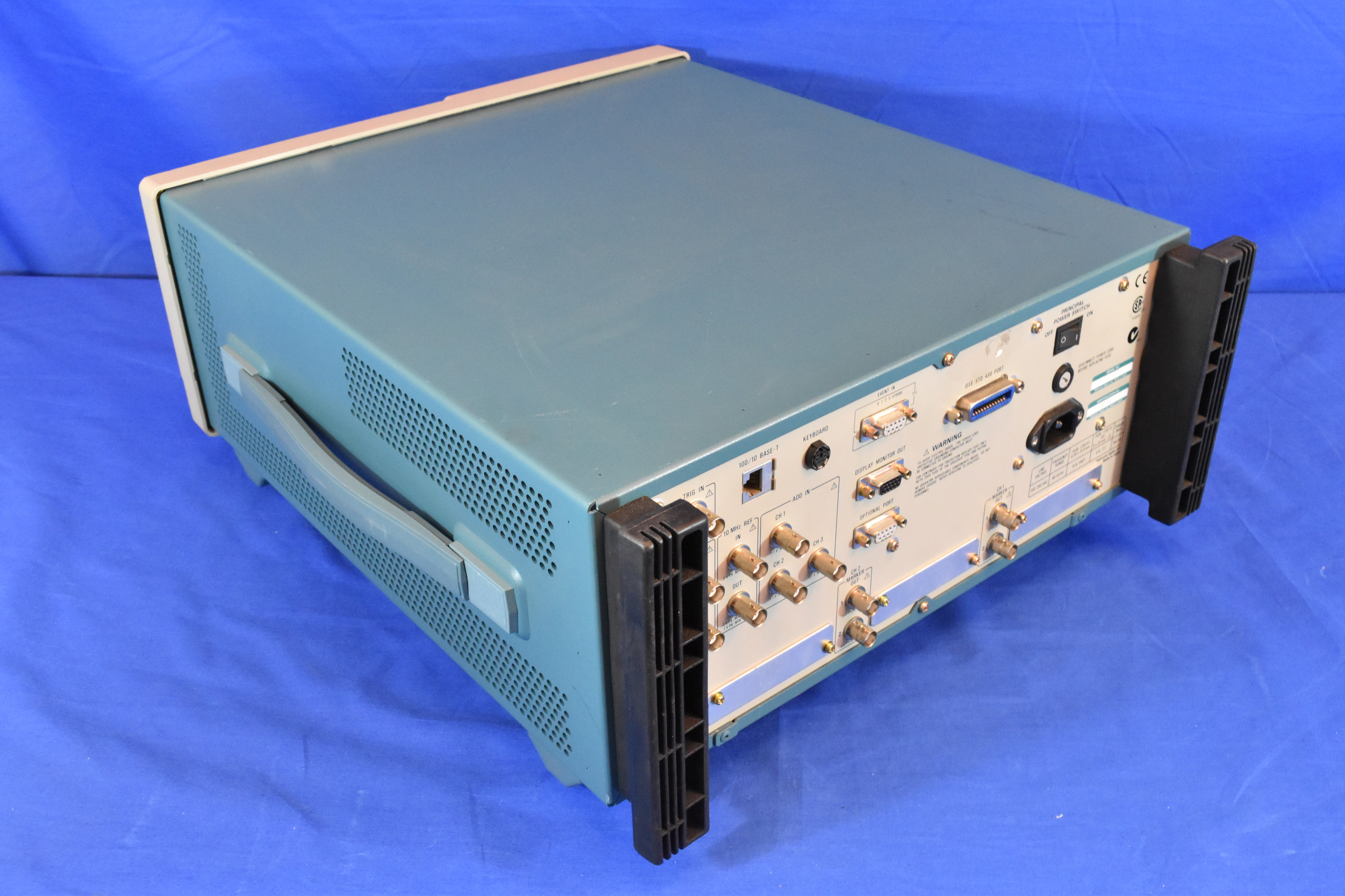 Tektronix AWG430 Arbitrary Waveform Generator, 200 MS/s, 3CH OPTION 01 ...