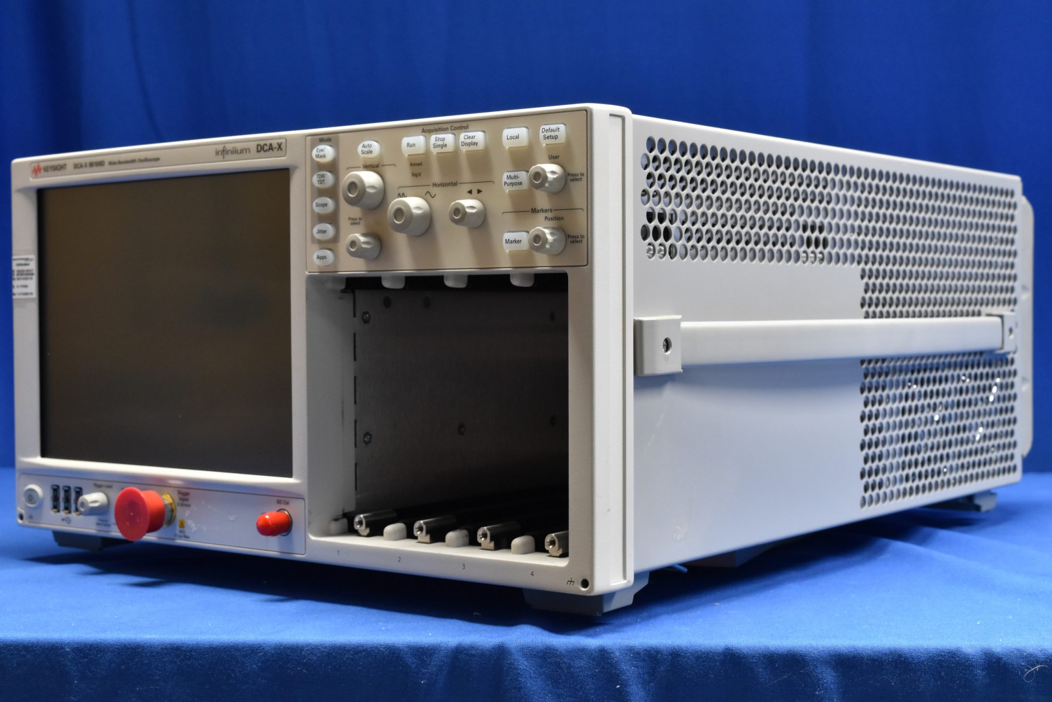 Keysight 86100D DCA-X Wide-Bandwidth Oscilloscope Mainframe | Silicon ...